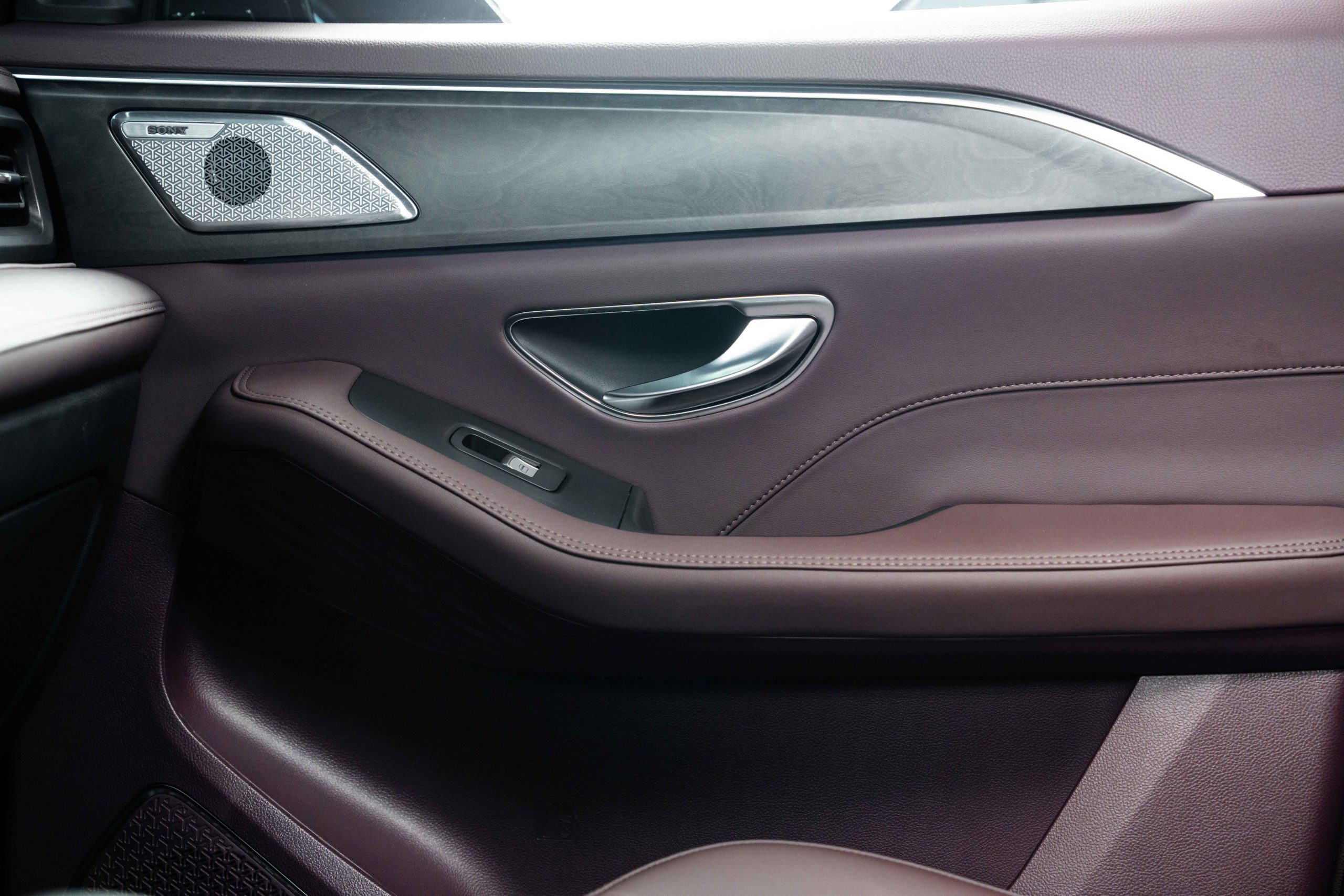 Jetour X90 Plus: The Perfect SUV for Adventure-Seekers